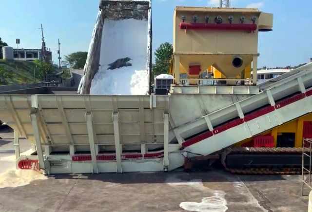 Barge / Ship Loading Direct From Trucks | SKE Industries
