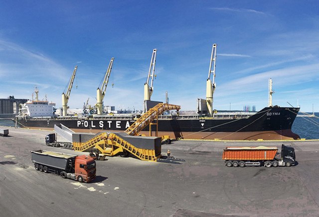 Cambered Boom Ship Loader - SKE Industries