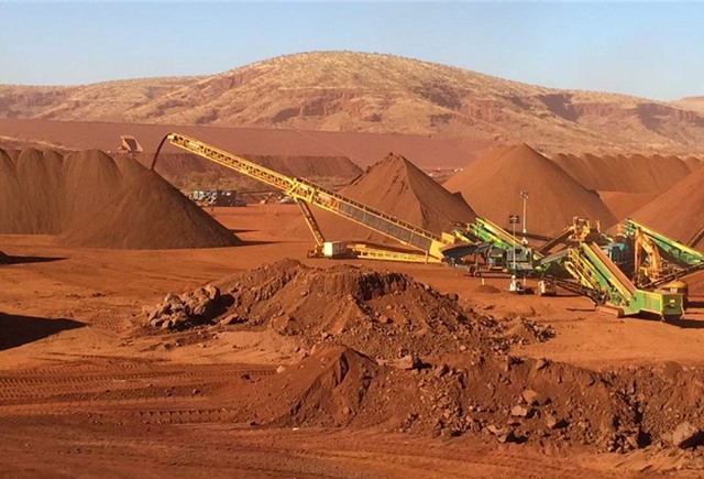 Fixed Radial Telescopic Stacker | Stacking Conveyor - SKE Industries