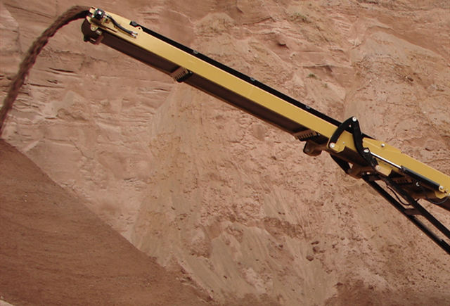 KTF Tracked Hopper Feeder - SKE Industries