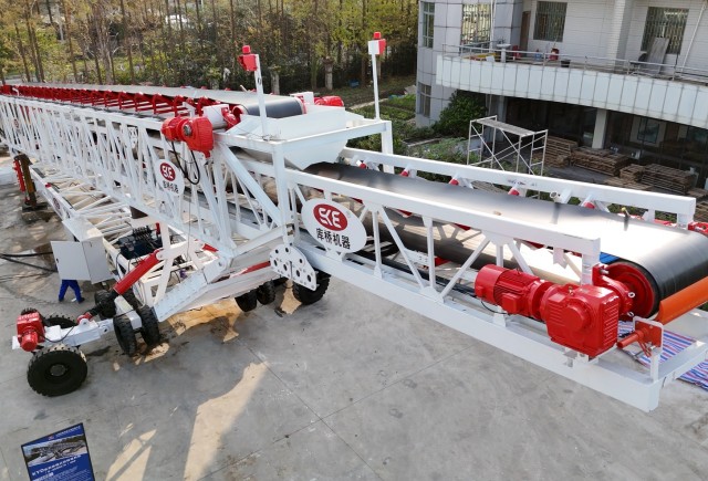 Radial Telescopic Stacker | Telestacker Conveyor | SKE Industries