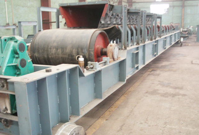 Reversible Shuttle Belt Conveyor | SKE Industries