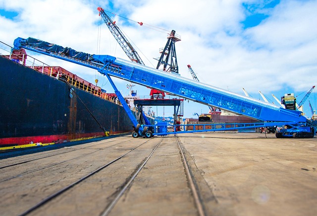 Radial Telescopic Shiploader - SKE