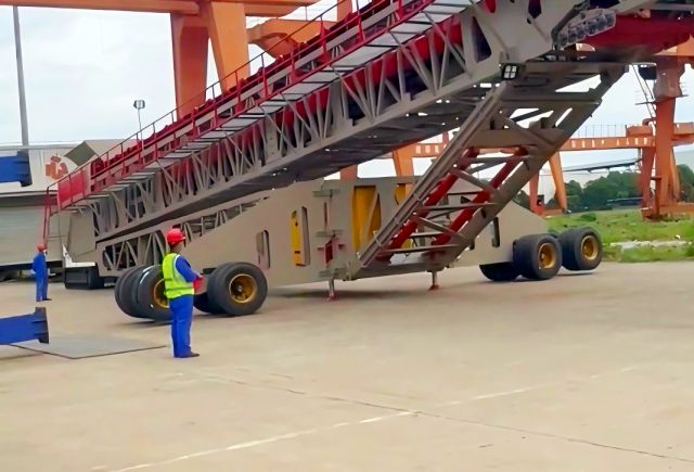 Radial Telescopic Shiploader - SKE Industries