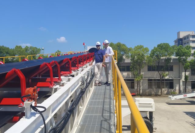 All Wheel Travel Ship Loader | SKE Industries