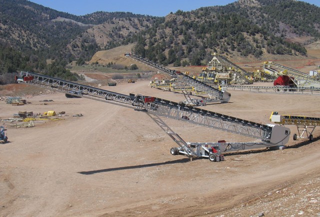 KYD Portable Radial Telescopic Conveyor - SKE Industries